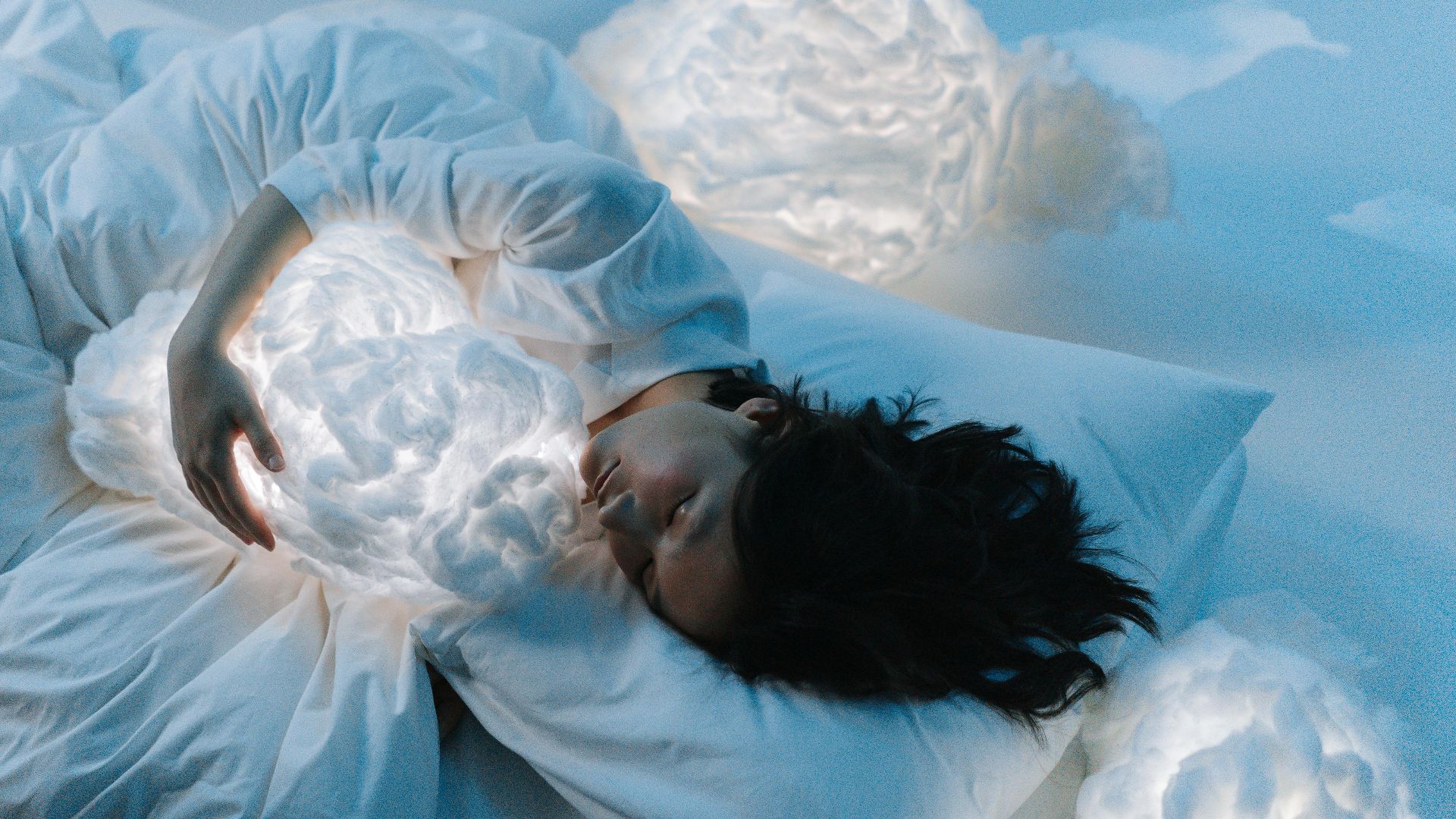 Understanding Deep Sleep: 20 Fascinating Facts About Dreams ...