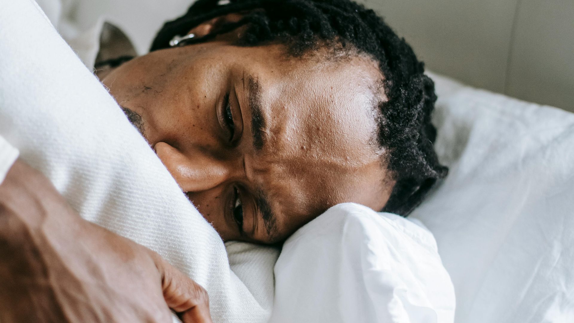 10 Signs You Have Anger Issues & 10 Management Tips To Try - HealthByWealth